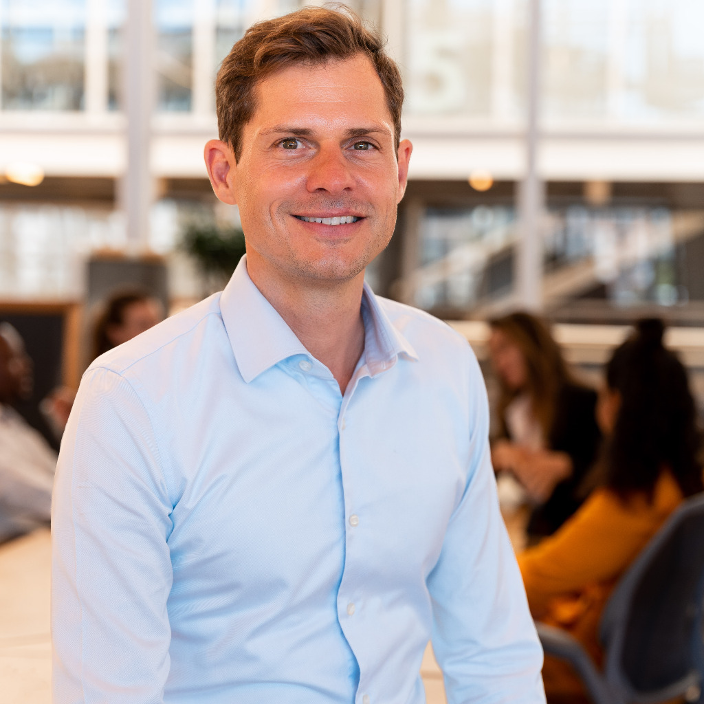 Christoph Andris - Geschäftsführer - Pharma Personalberatung - Andris ...