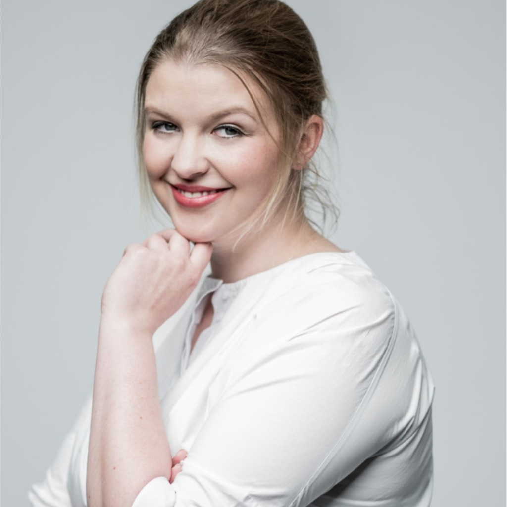 Nina Merz - Senior Manager Communications Excellence - KAMAX | XING