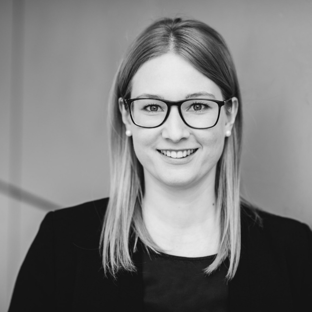 Franziska Gerster - Vorstandsassistentin - Kässbohrer Geländefahrzeug ...