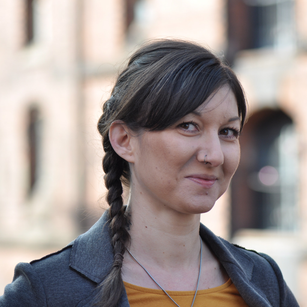 Jennifer Darboven - Produktmanagerin - smartAware | XING