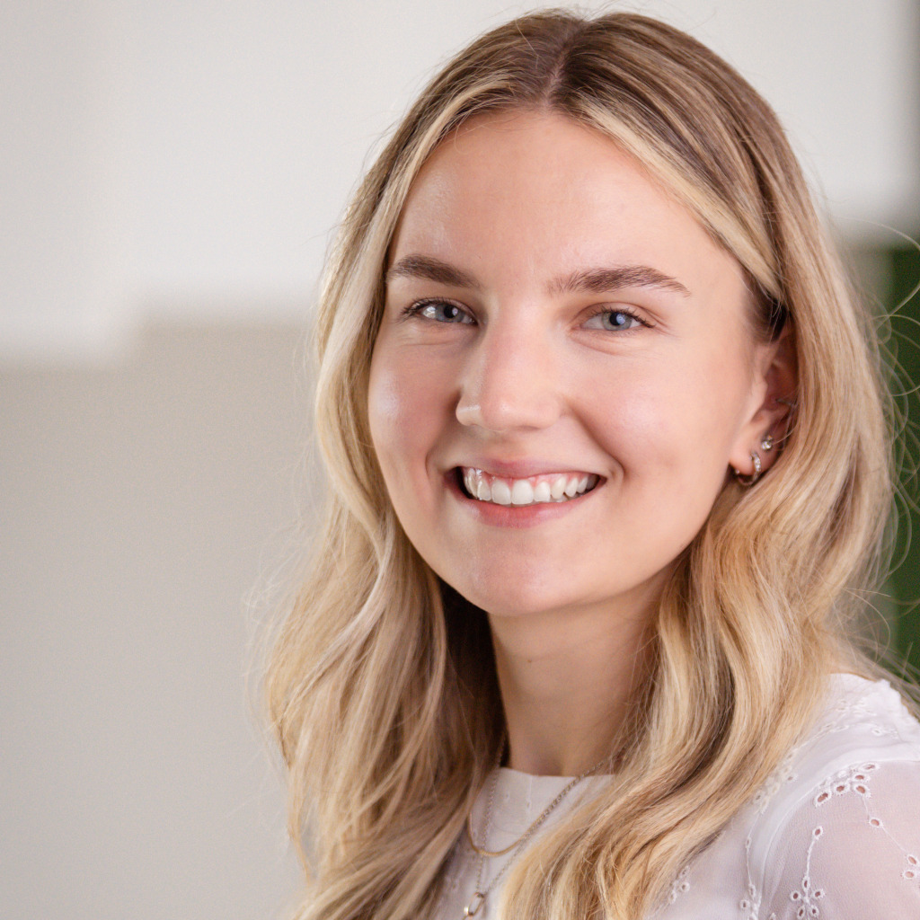 Sophia Petring - Betriebswirtschaftslehre - Fachhochschule Bielefeld | XING