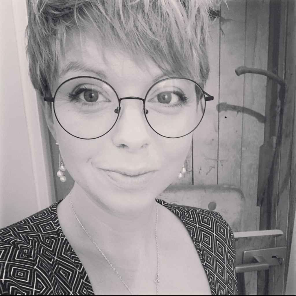 Samantha Dillinger's Instagram, Twitter & Facebook on IDCrawl