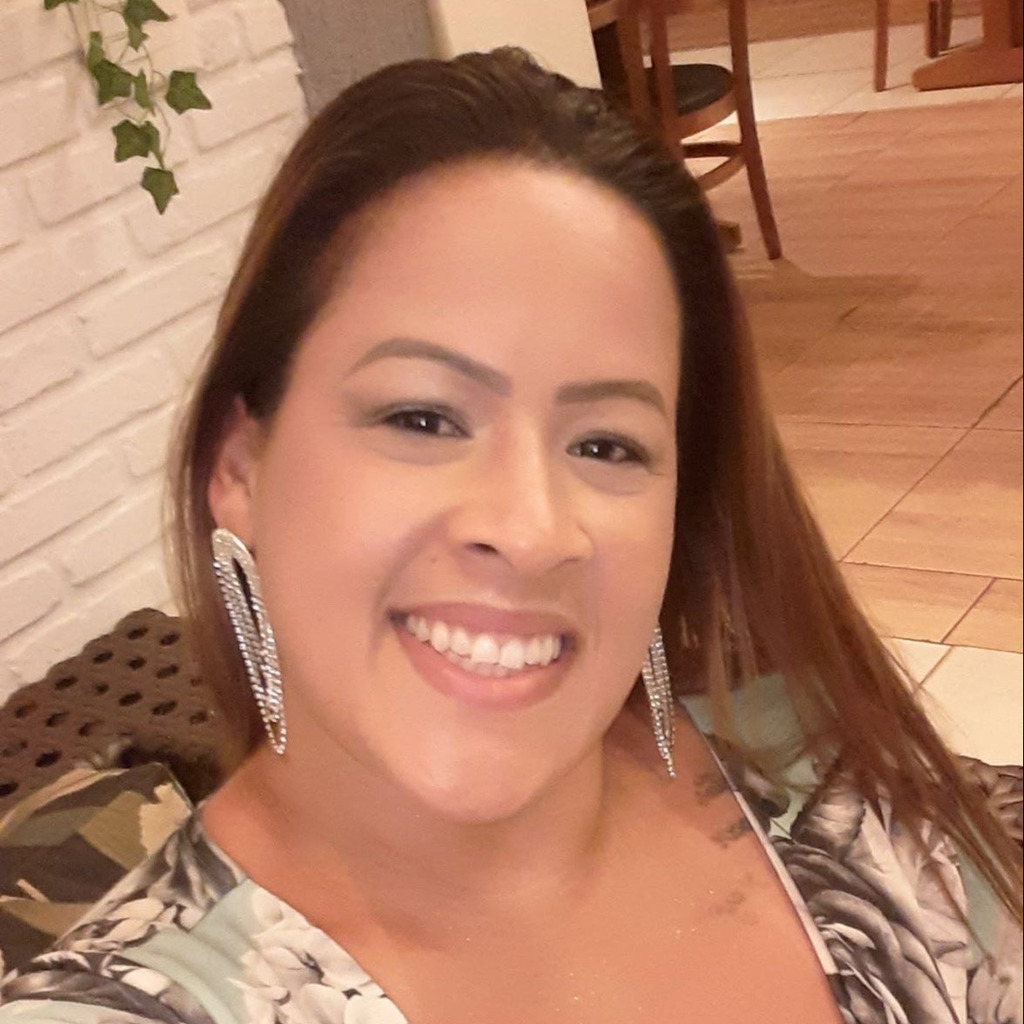 Yuliet Quiala - Jefe de administración - Empresa comercio y gastronomía ...