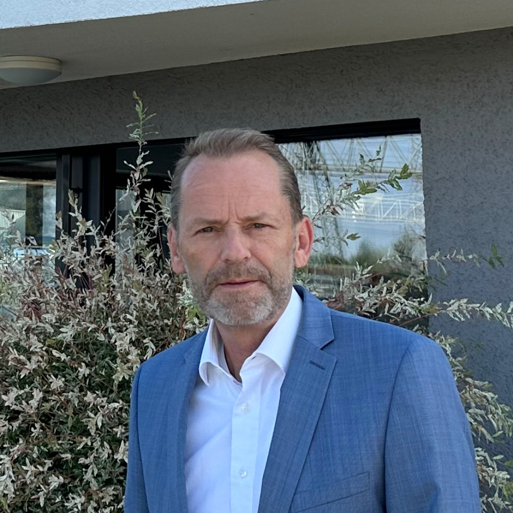 Gerhard Straub - Geschäftsführer und Hafendirektor - Neckarhafen ...