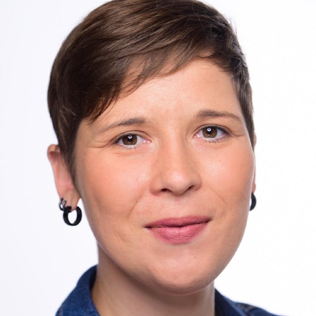 Constance Arnold - Planungsingenieurin Verkehrsanlagen - Vössing ...