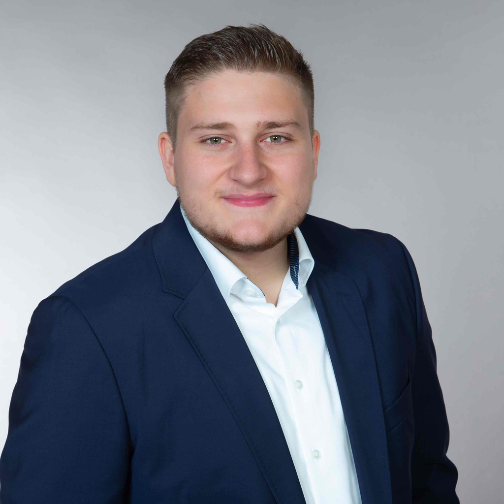 Maximilian Christ - Business Customer Consultant - Die Techniker | XING