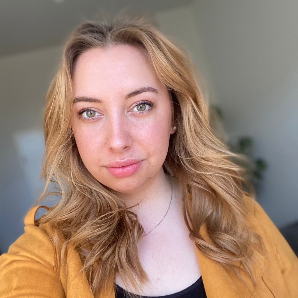 Nina Stein's Instagram, Twitter & Facebook on IDCrawl