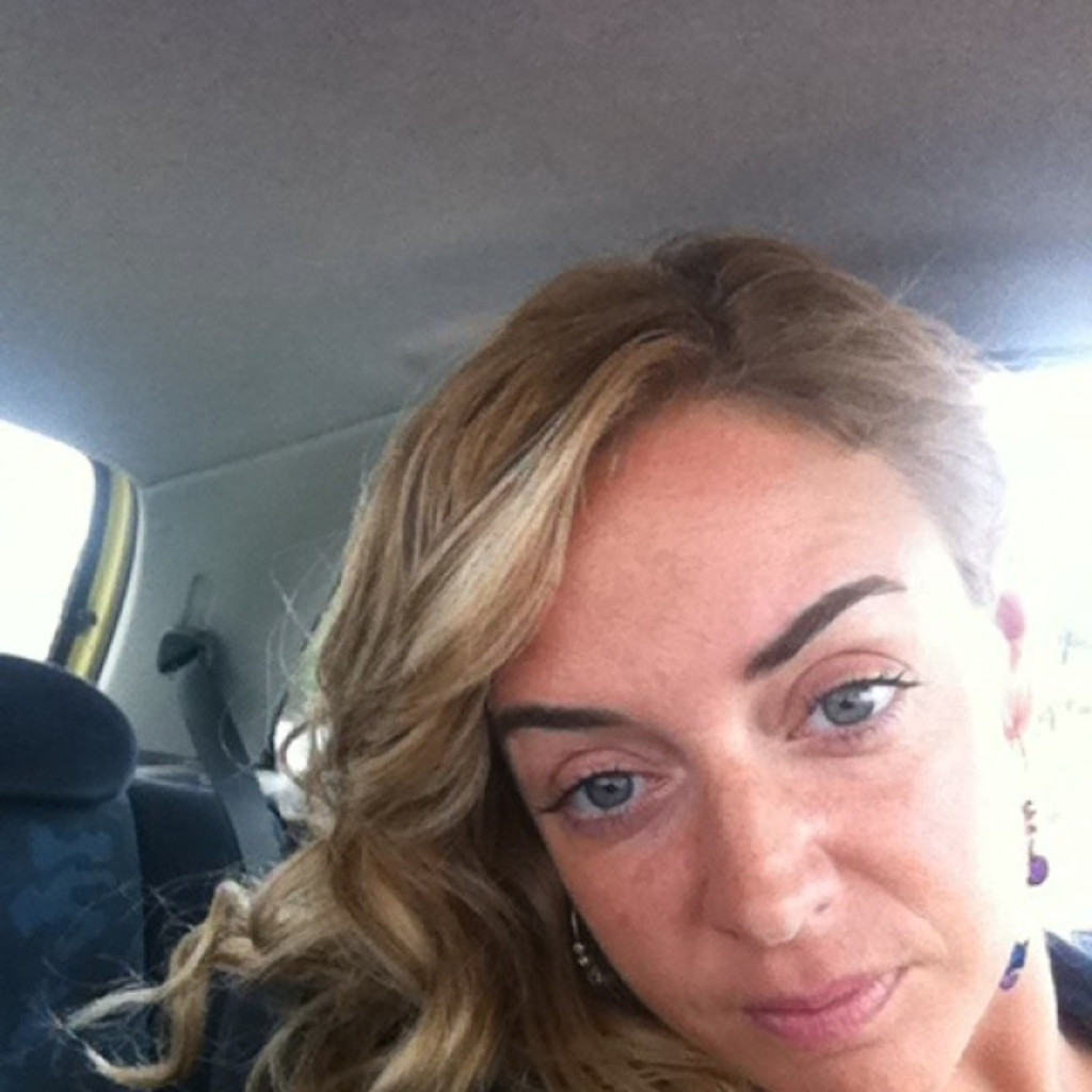 Eva Busch - Personal Stylist/ Personal Shopper - Freiberufler | XING