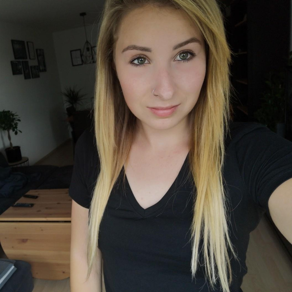 Lisa Mora - Medizincontrollerin - Rems-Murr-Kliniken gGmbH | XING