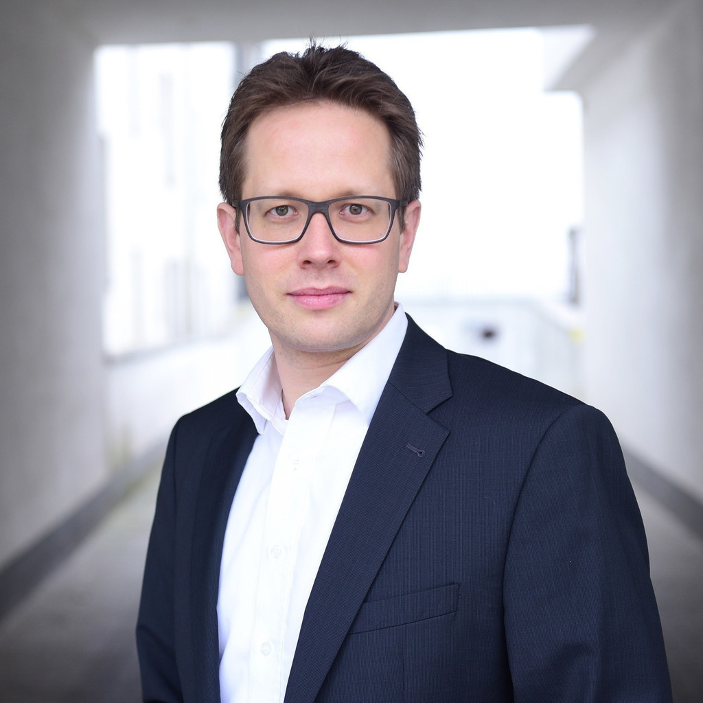 Prof. Dr. Sascha Hoffmann - Professur für Betriebswirtschaftslehre und Online-Management ...