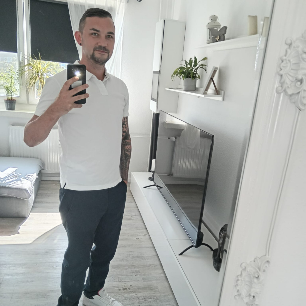 Robert Erdmann - Programmierer - nvii-media GmbH | XING