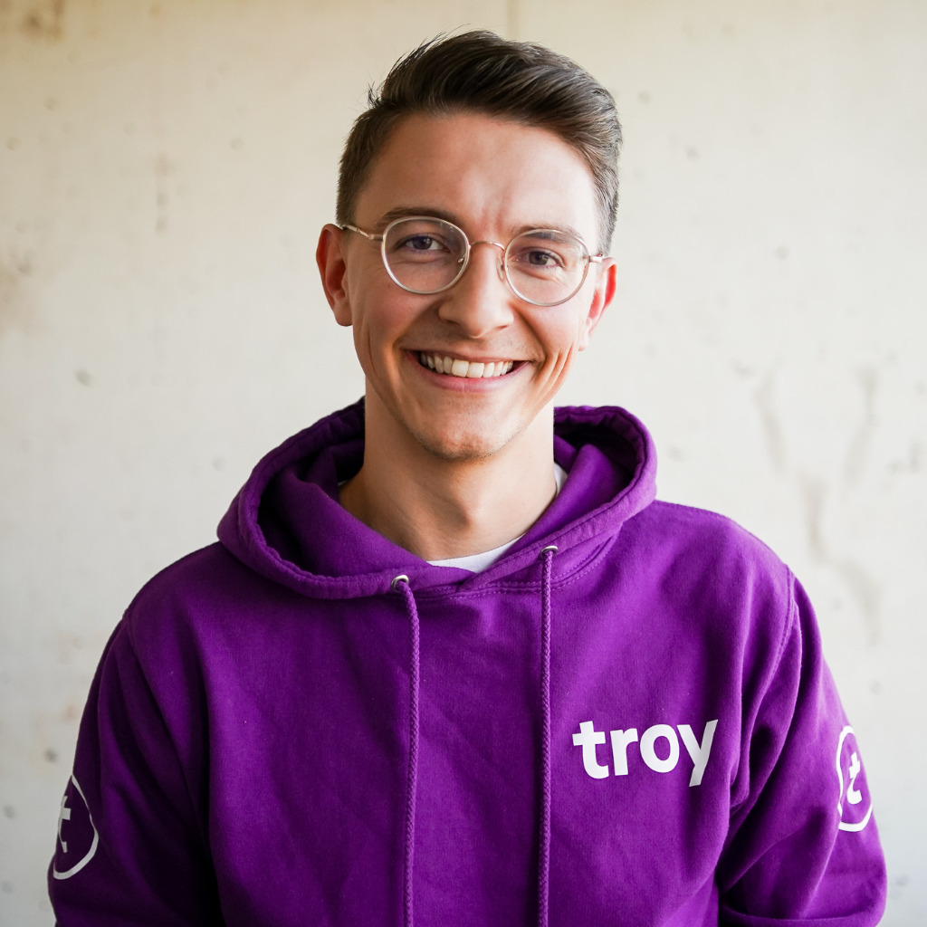 Dan Drescher - Director Client Success Management - troy gmbh | XING