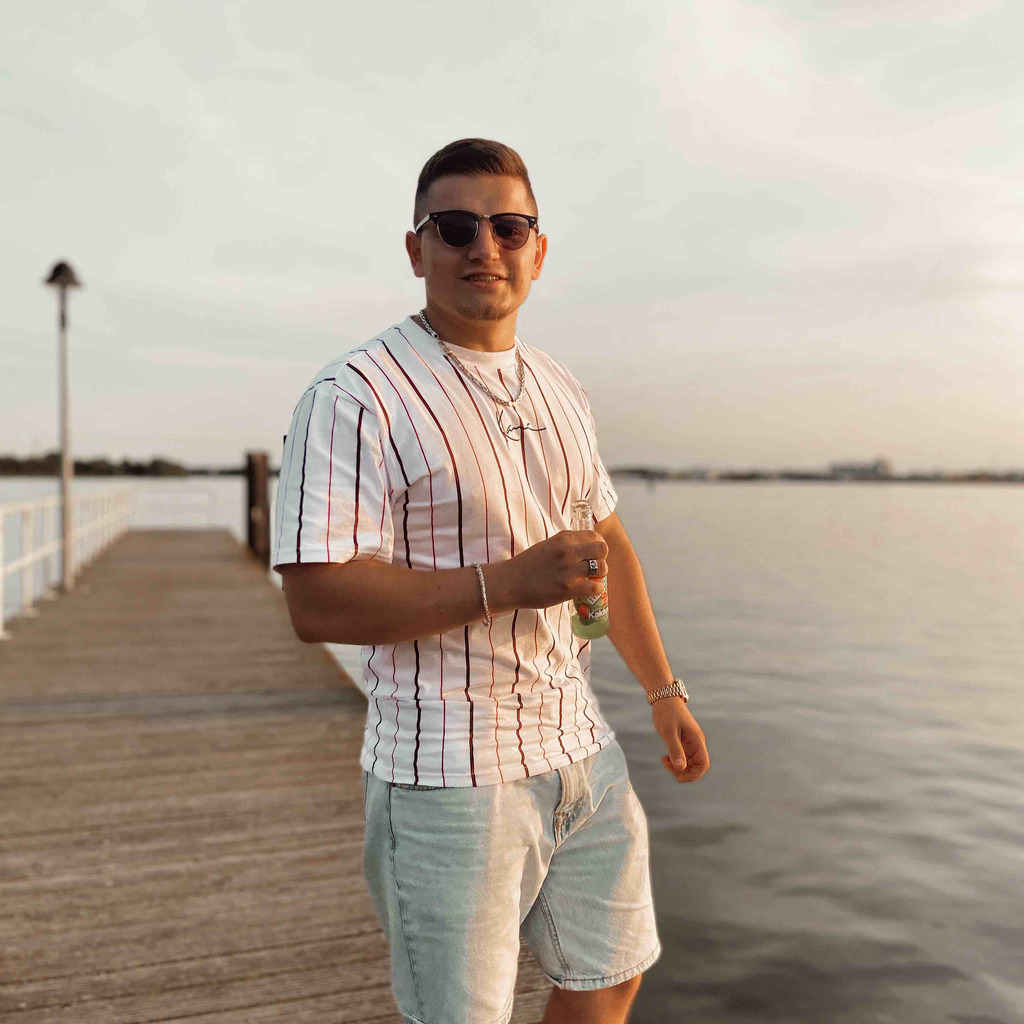 Roman Kremer - Vertriebsleiter - Closer | XING