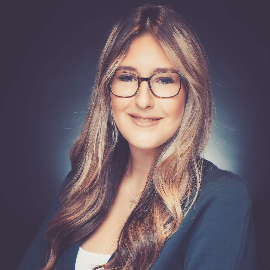 Michelle Ziegler - Produktionsmitarbeiterin - Schlüter-Systems KG | XING