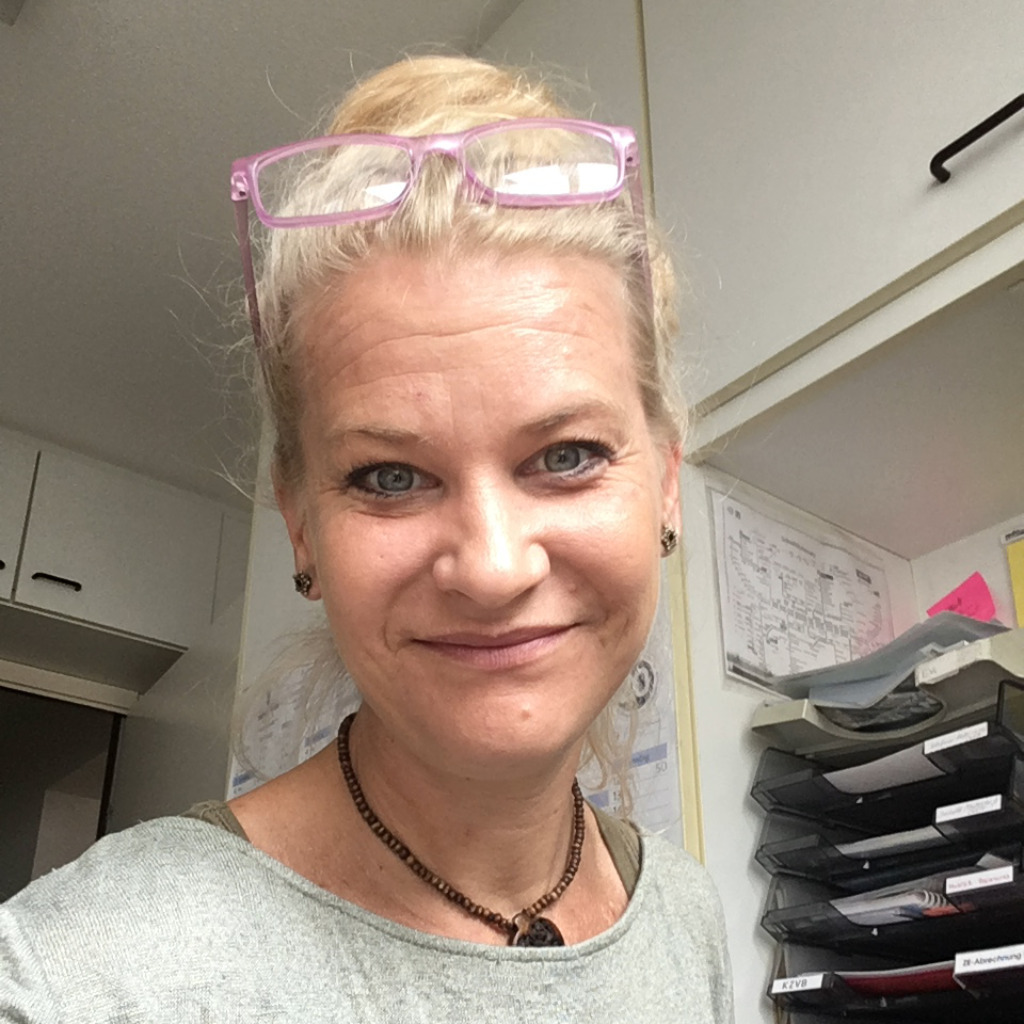 Daniela Scheible - ZMV, Praxismanagerin, QMB - Selbstständig | XING