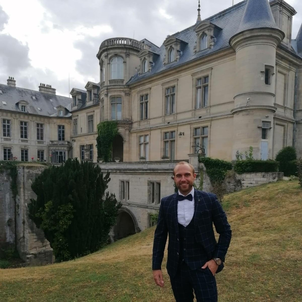 Elsner aus Duesseldorf-10 in der Personensuche von Das Telefonbuch