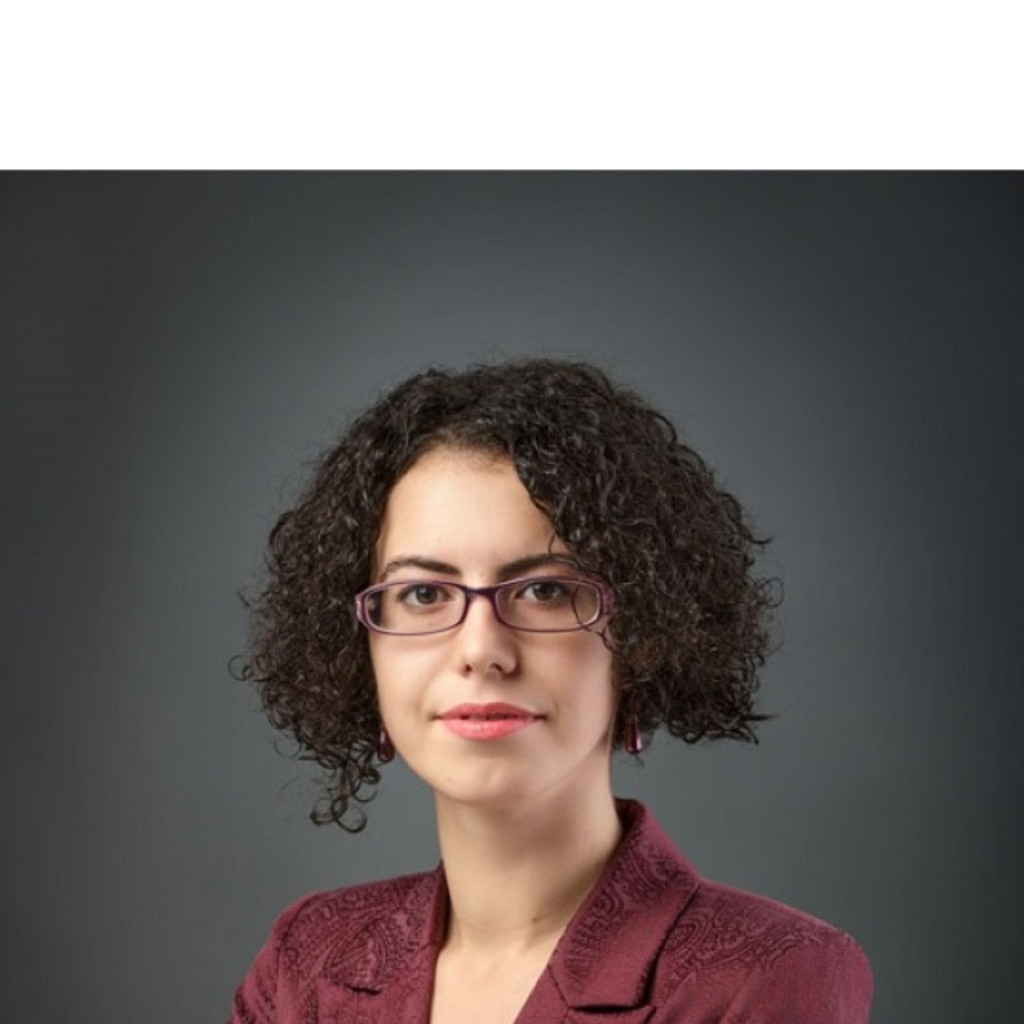 Iulia Pascu - Media & Events Coordinator - ANIS | XING