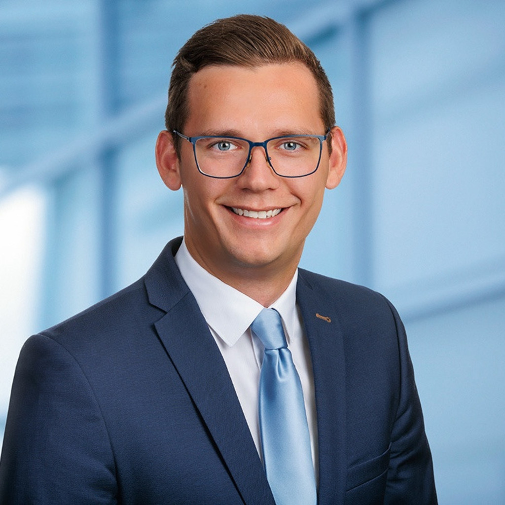 Lars-Hendrik Jung - Steuerberater - HT Haßlinger Treuhand | XING