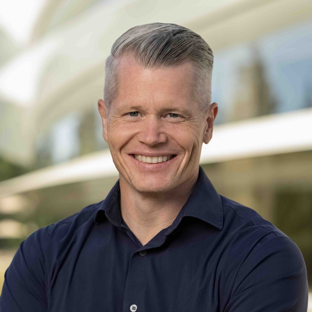 Dominic Liechti - Director - Worlwide Product Marketing - Apple Inc | XING