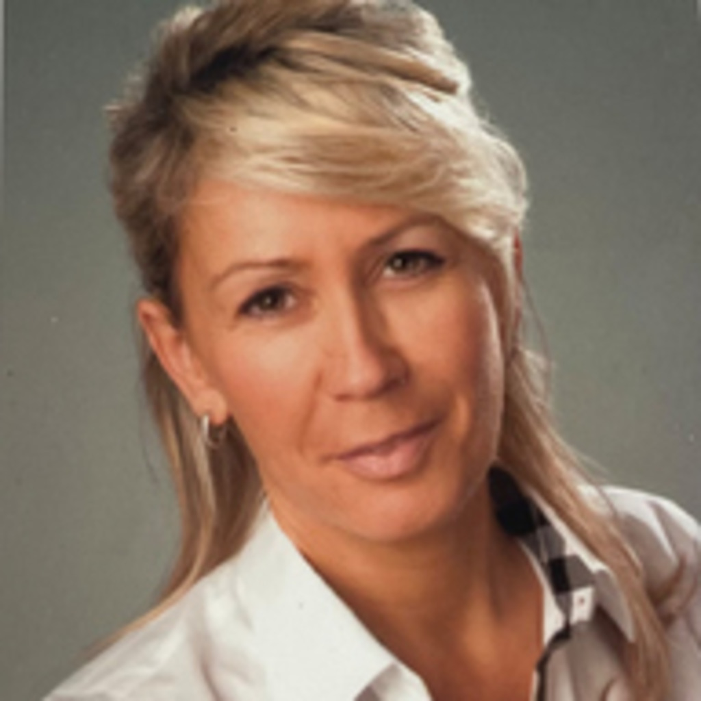 Beate Jahn - Kosmetikerin und Filialmitarbeiter dm - Drogeriemarkt DM ...