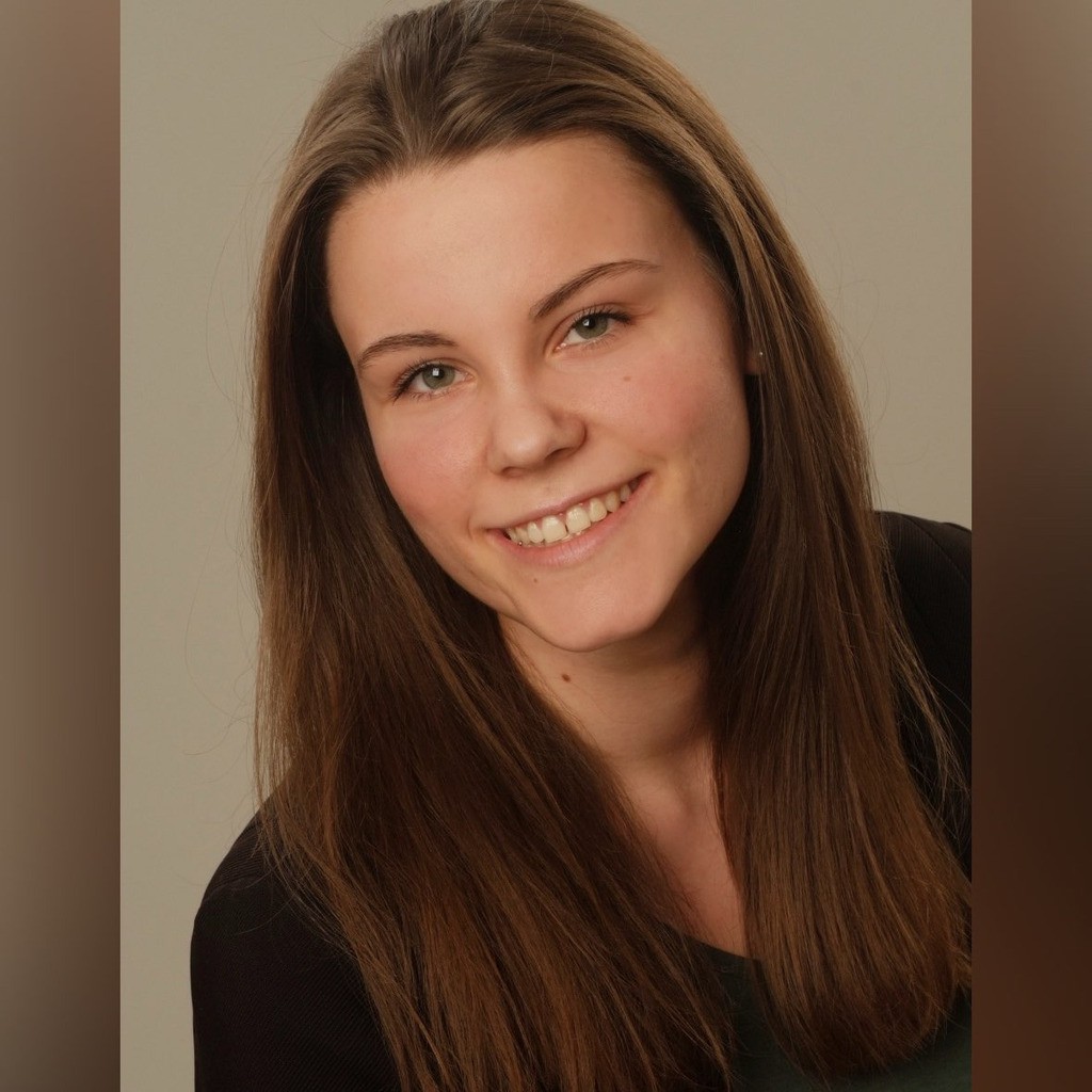 Jamie - Lee Bartsch - Kauffrau für Büromanagement - VLH - Vereinigte ...