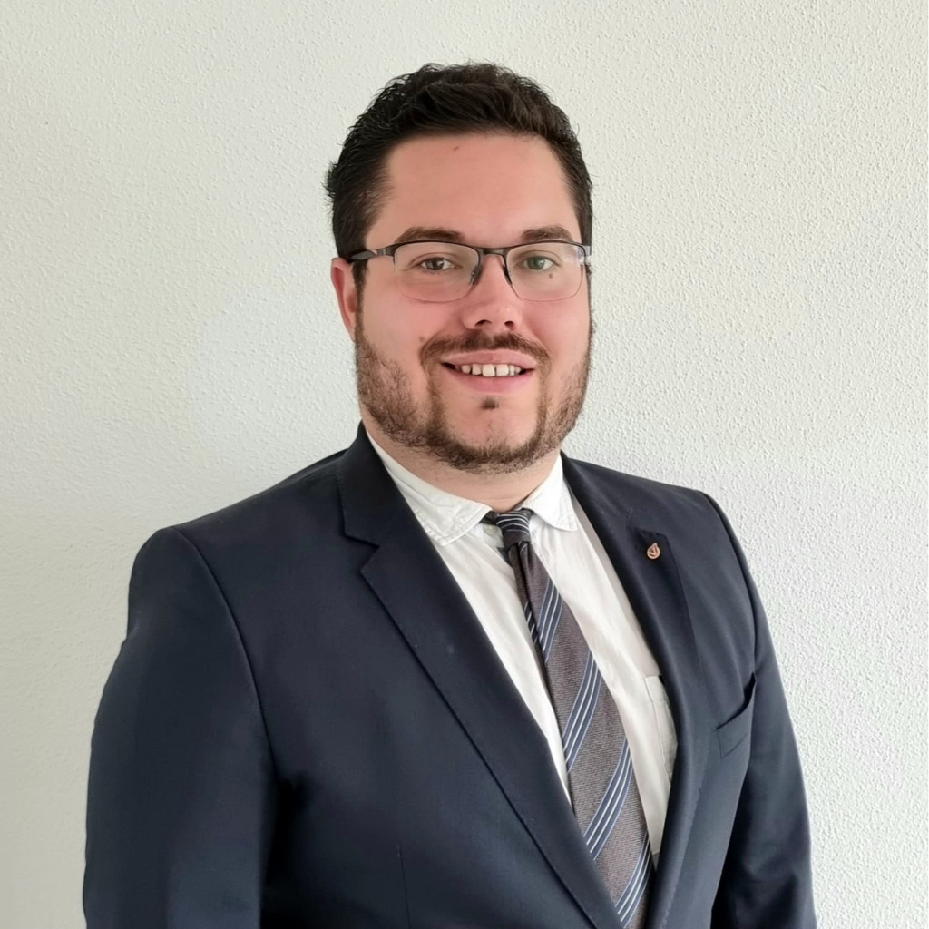 Niklas Roth - Regionalgeschäftsstellenleiter - Deutsche Vermögensberatung | XING