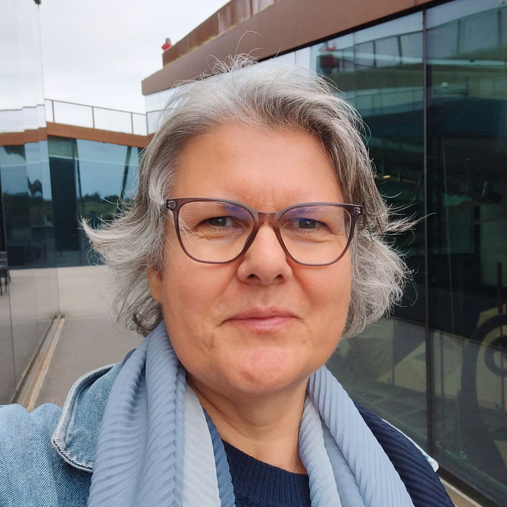 Dr. Eva-Maria Karpf - Kunsthistorikerin - Kieler Stadt- und ...