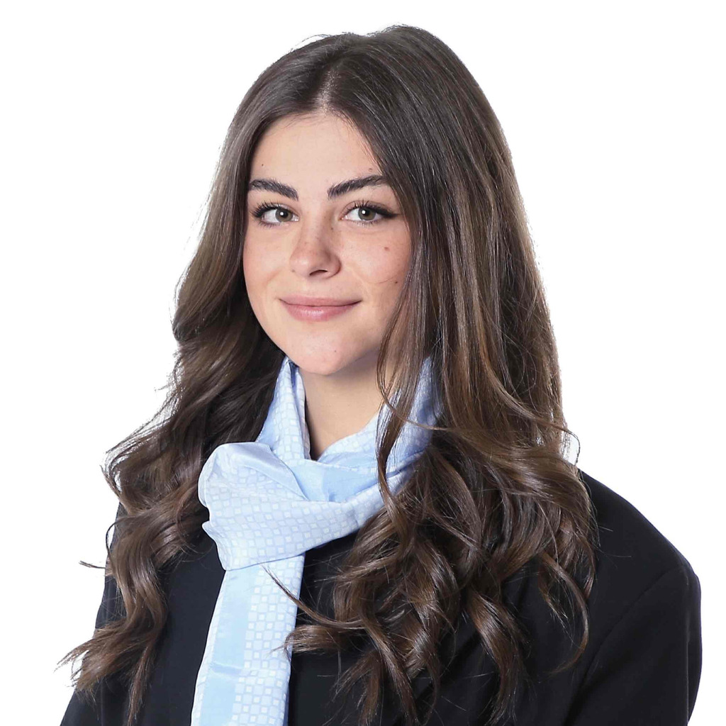 Nina Marquart - Mitarbeiter Kundenservice - Raiffeisenbank ...