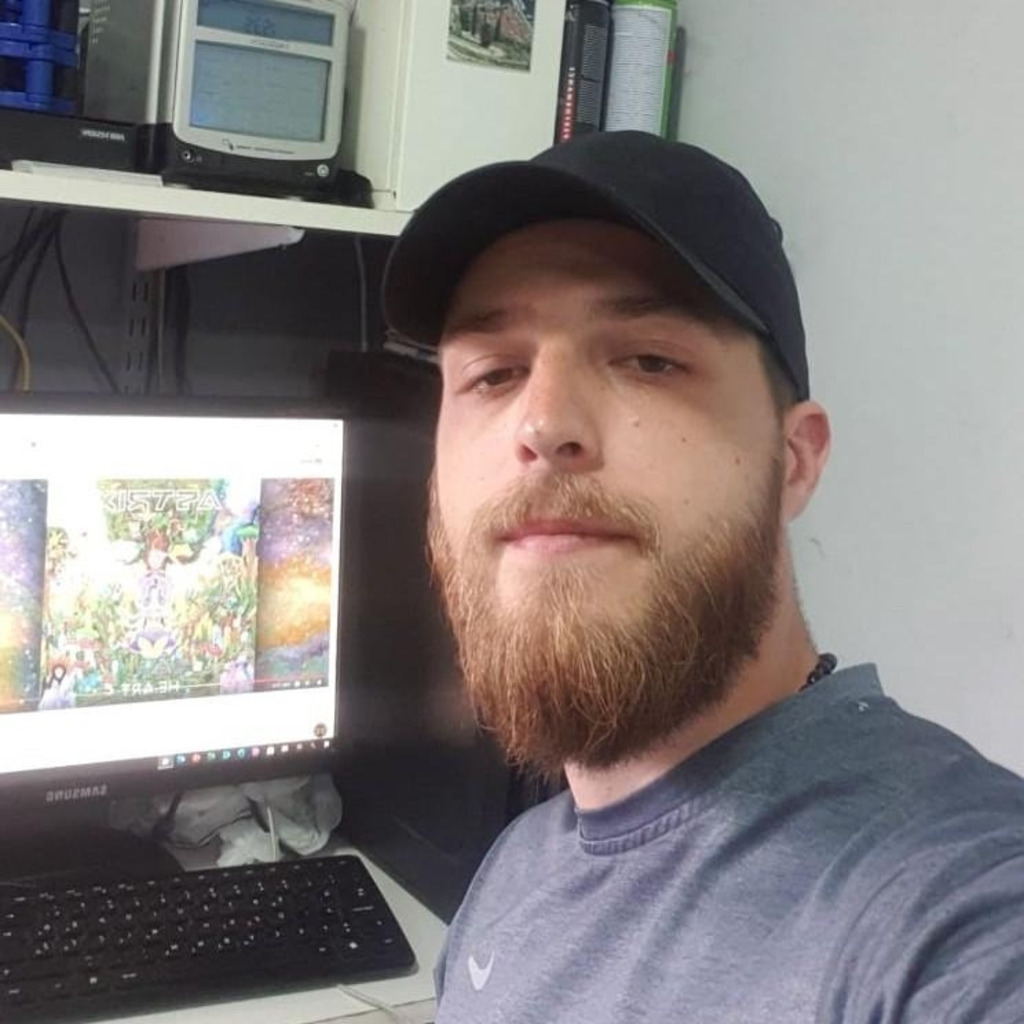 Mark Reuter's Instagram, Twitter & Facebook on IDCrawl