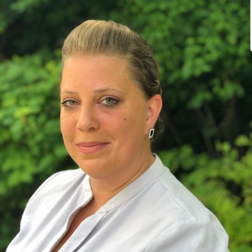 Samantha Burgmeier - Einrichtungsleiterin - KORIAN Deutschland | XING