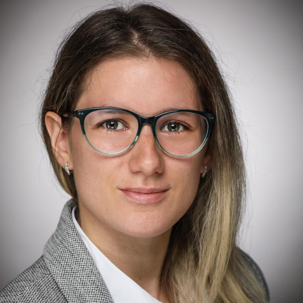 Laura Wiegel's Instagram, Twitter & Facebook on IDCrawl