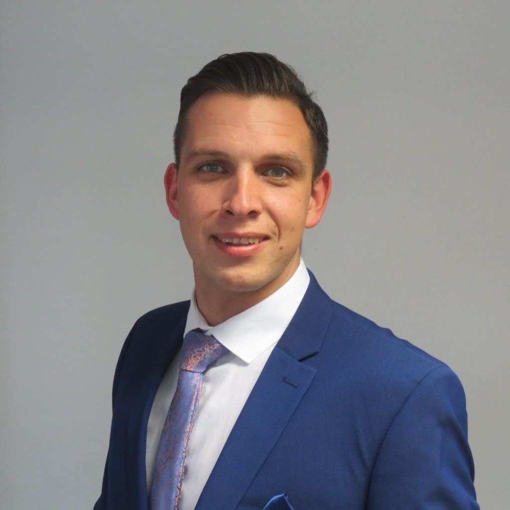 Dominik Julke - Junior Sales Partner - BMW Block am Ring GmbH | XING