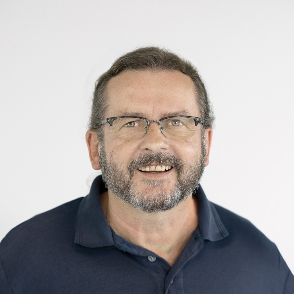 Michael Hacker - Sales Manager - freelancer für verschiedene ...