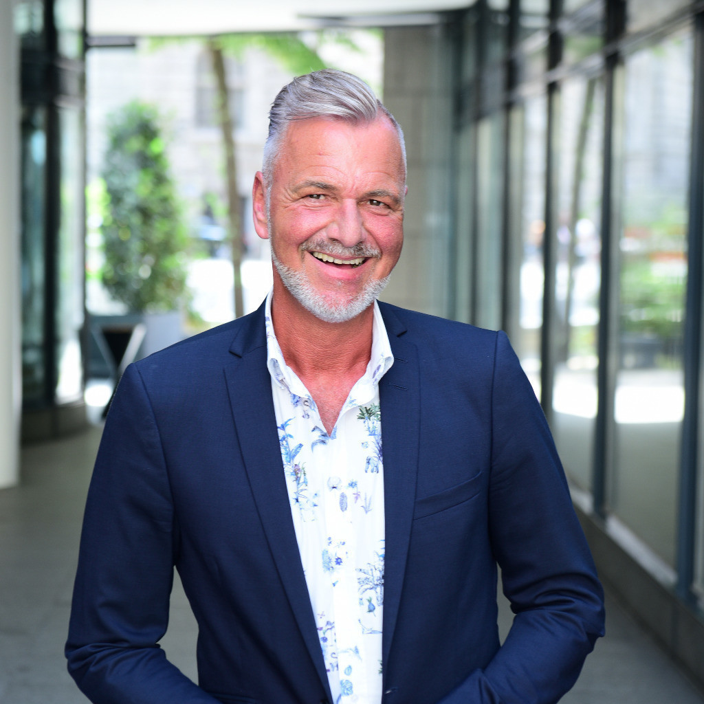 Thomas Stauch - Abteilungsleiter HAKA - SiNN GmbH Bekleidungshaus | XING