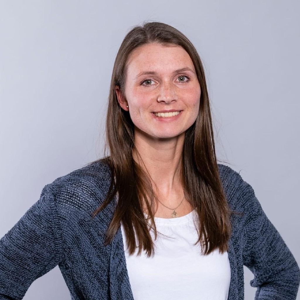 Lisa Stiller - Materialdisponentin - VOSS Fluid GmbH | XING