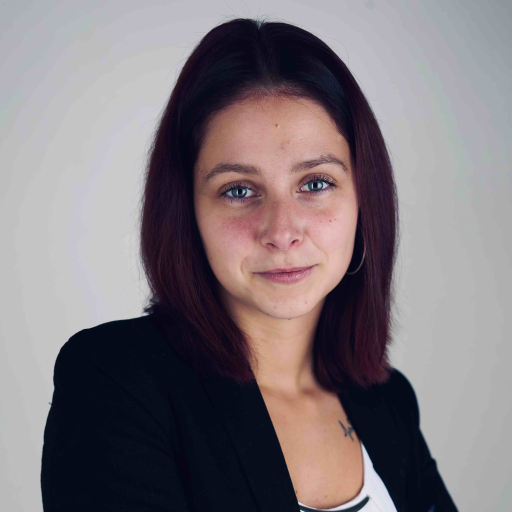 Michelle Greulich - Vermietungsmanagerin - RPS Trailer-Rental GmbH | XING