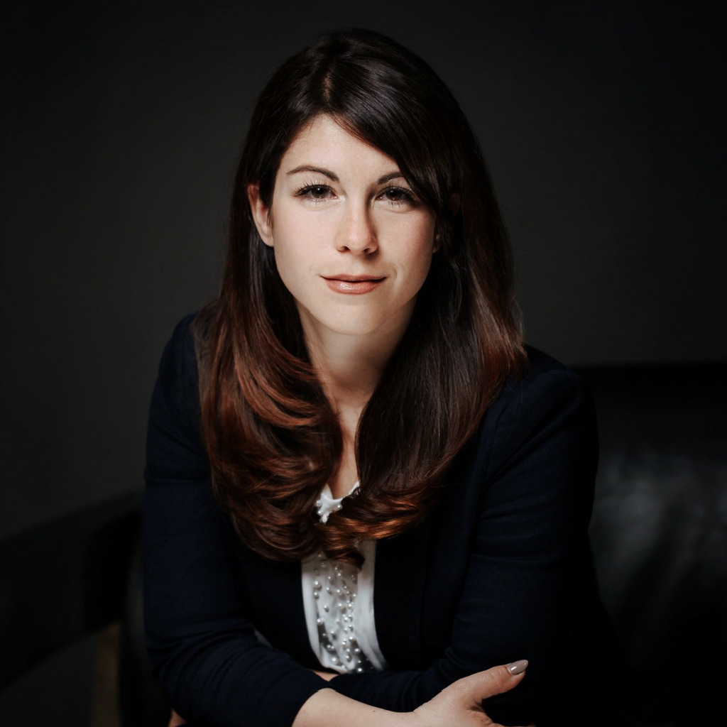 Nancy Sauer - Vertriebsbetreuerin - DekaBank Deutsche Girozentrale | XING