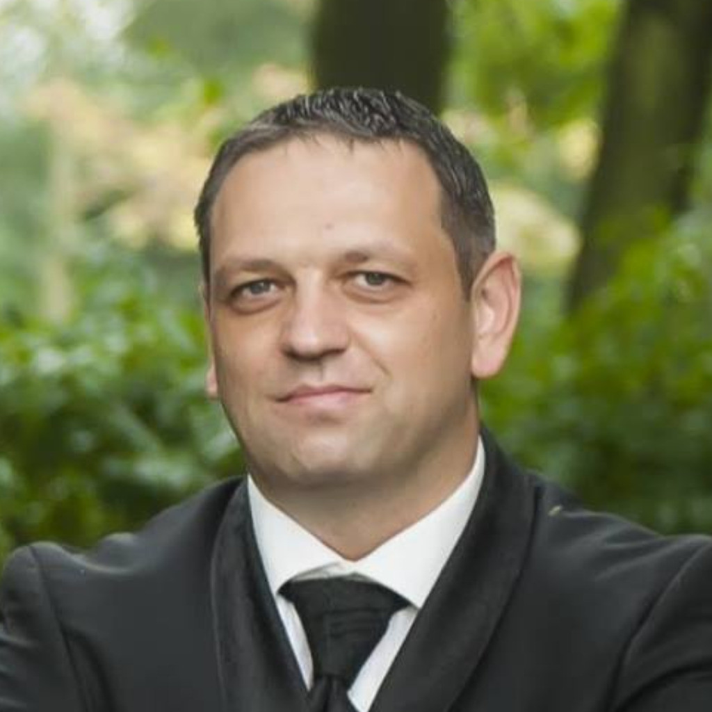 Marcel Ernst - Bezirksleiter - Wüstenrot & Württembergische | XING