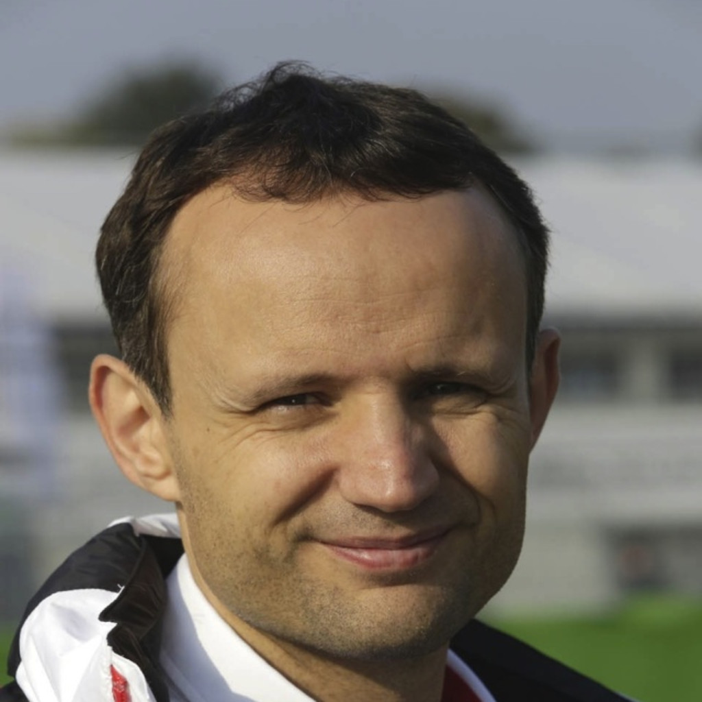 Alexander Hitzinger - Engineering Executive - Apple | XING