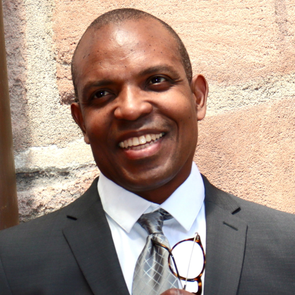 Stephen Fraser - Manager, Clinical Operations Site Management - Worldwide Clinical Trials | XING