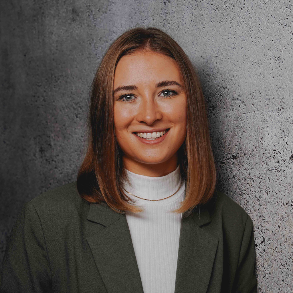 Alina Serafiniak - International Marketing and Sales - FH Münster | XING