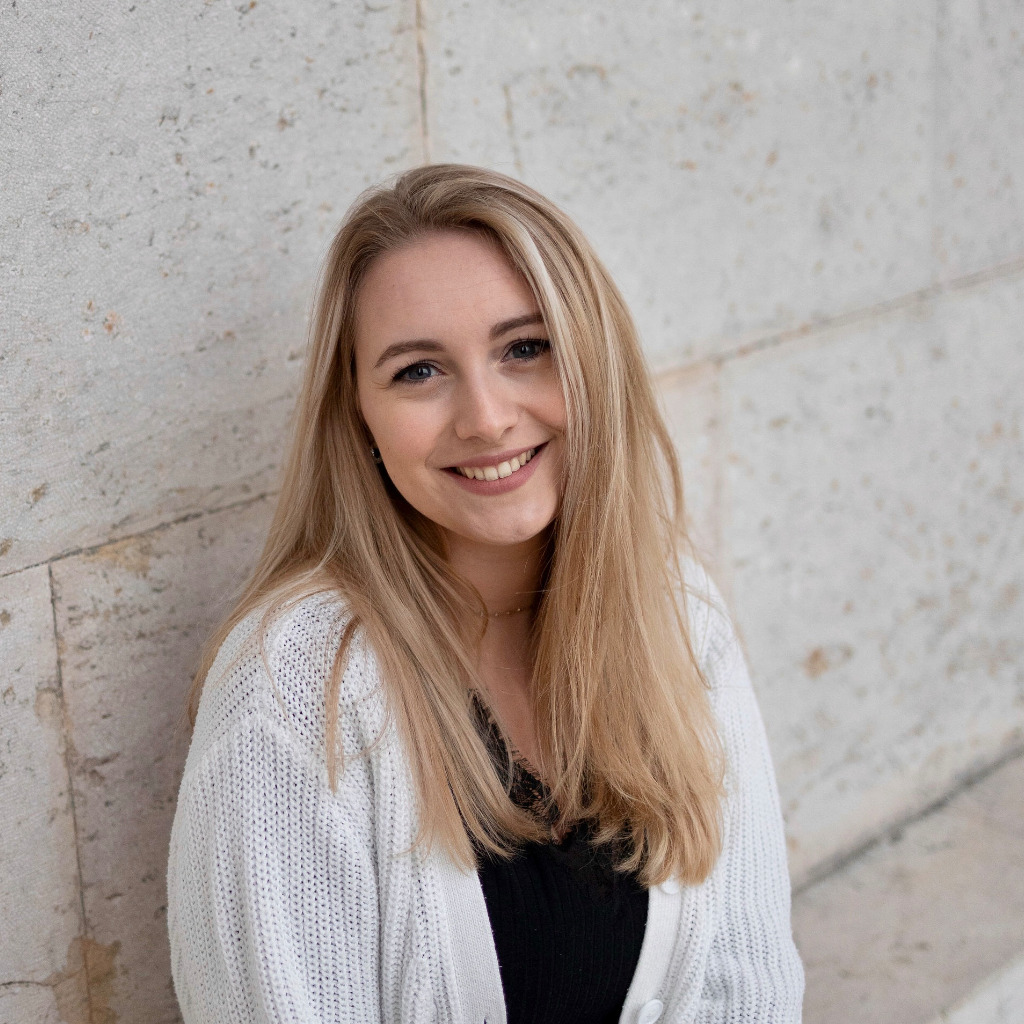 Sarah Zimmermann - HR Specialist - BMW Group | XING