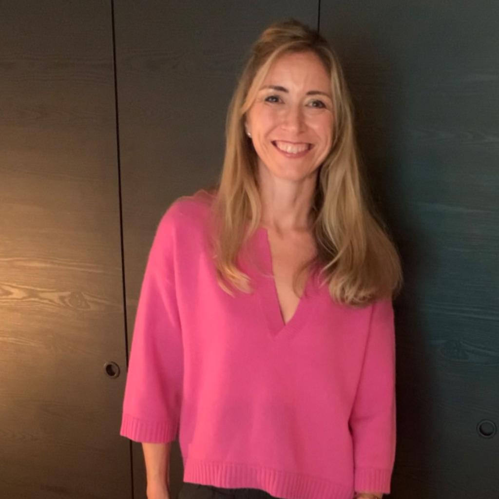 Dipl.-Ing. Barbara Göbel - Director Product line production SSP6 - AUDI ...