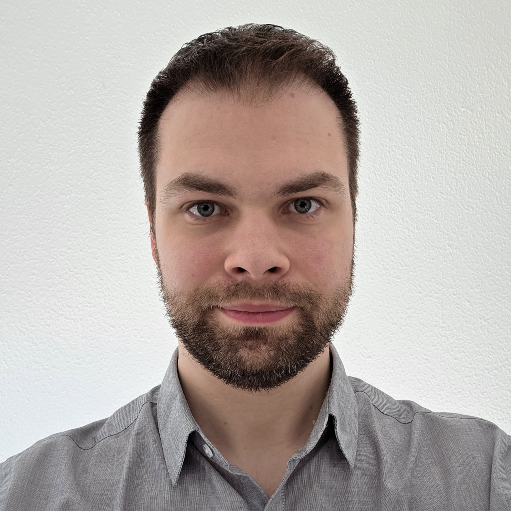 Raphael Rust - Onlinehandel Manager - IIC Company | XING