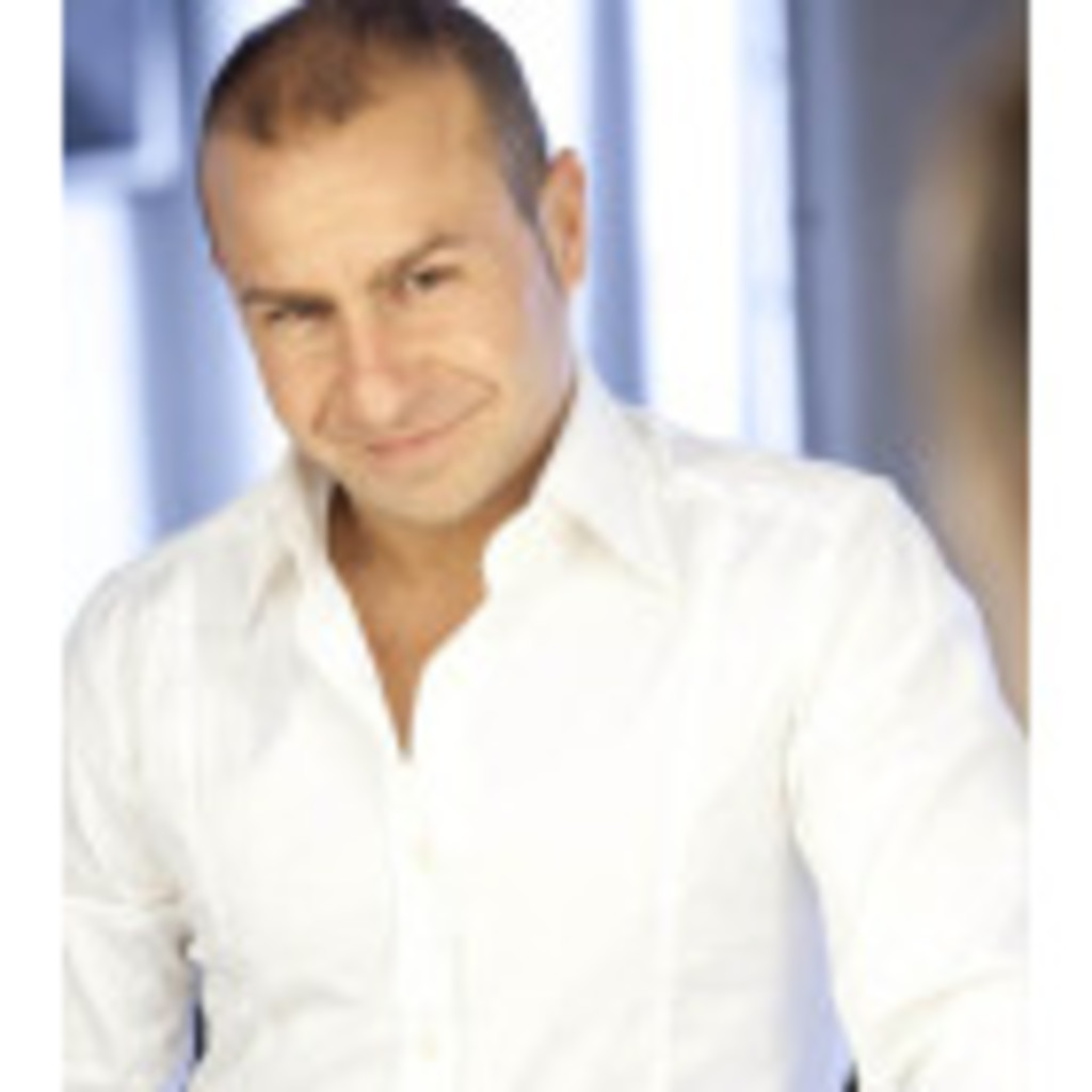 Jorge Robles - Actor - Globomedia | XING