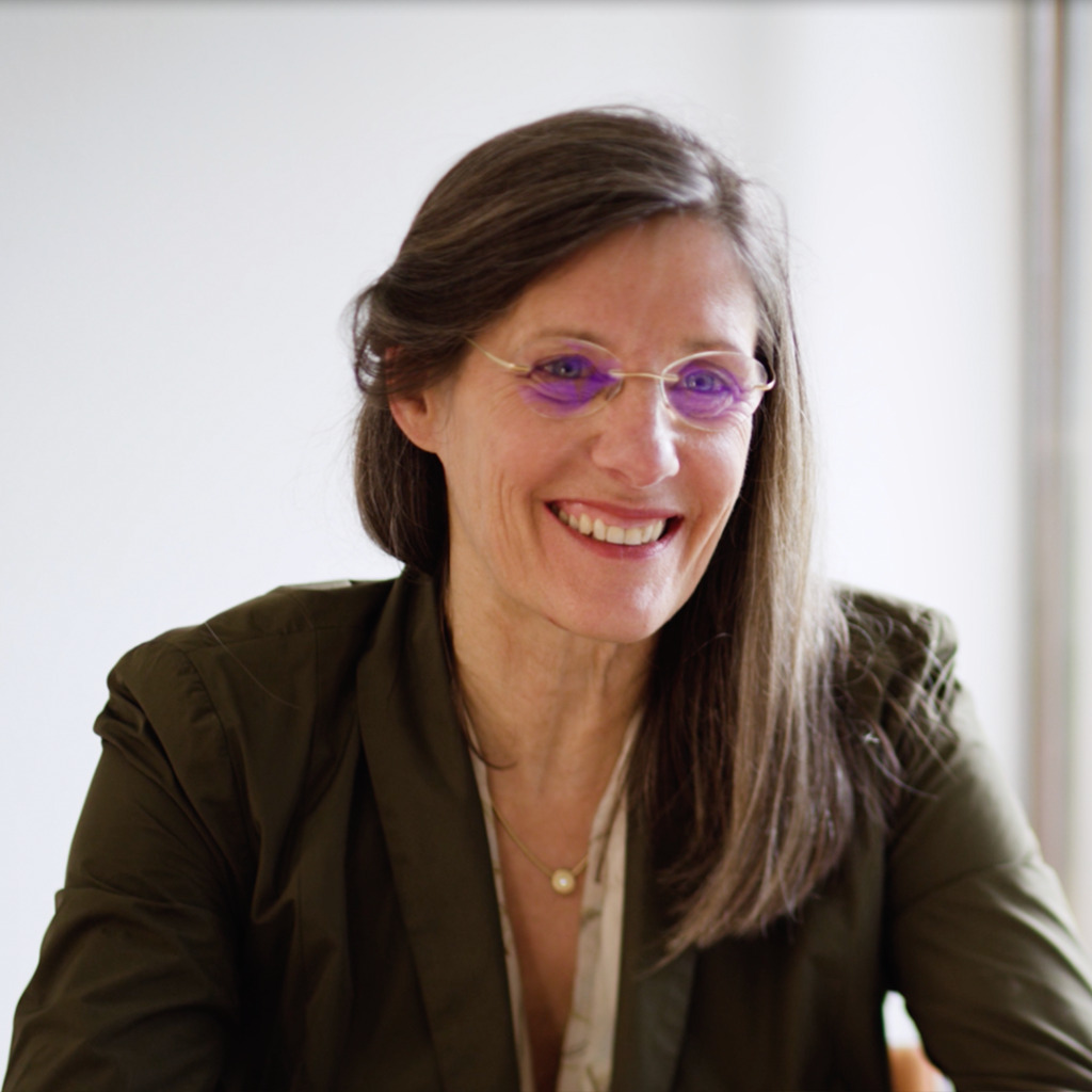 Helen Kirsch's Instagram, Twitter & Facebook on IDCrawl