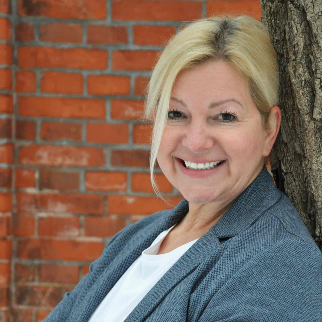 Agnes Hanning - Flight Attendant - Deutsche Lufthansa AG | XING