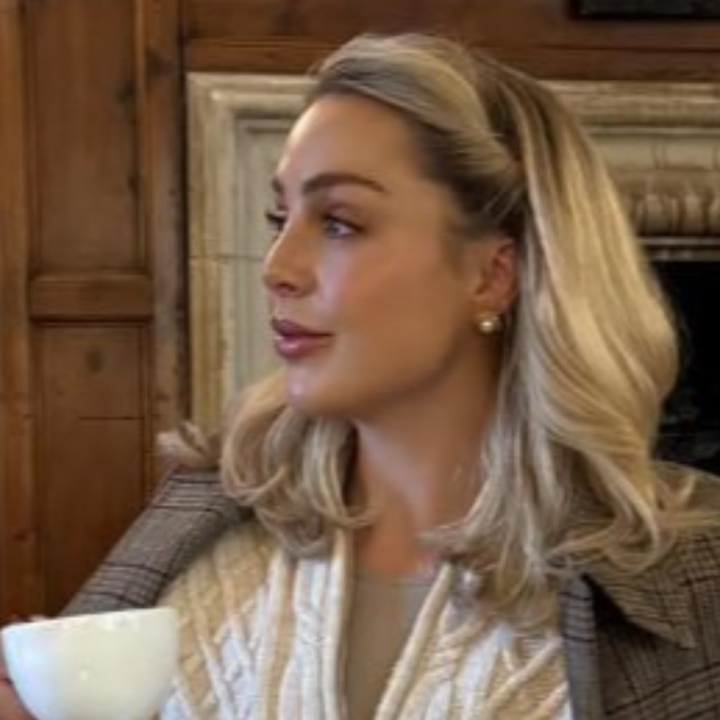 Lisa Anderson - Schmuckberater - Baroque Bespoke Jewellery GmbH | XING