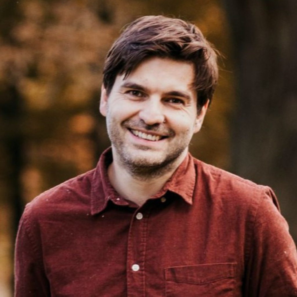 Artur Langner - Graphic Designer for Graphic Creation Automation ...