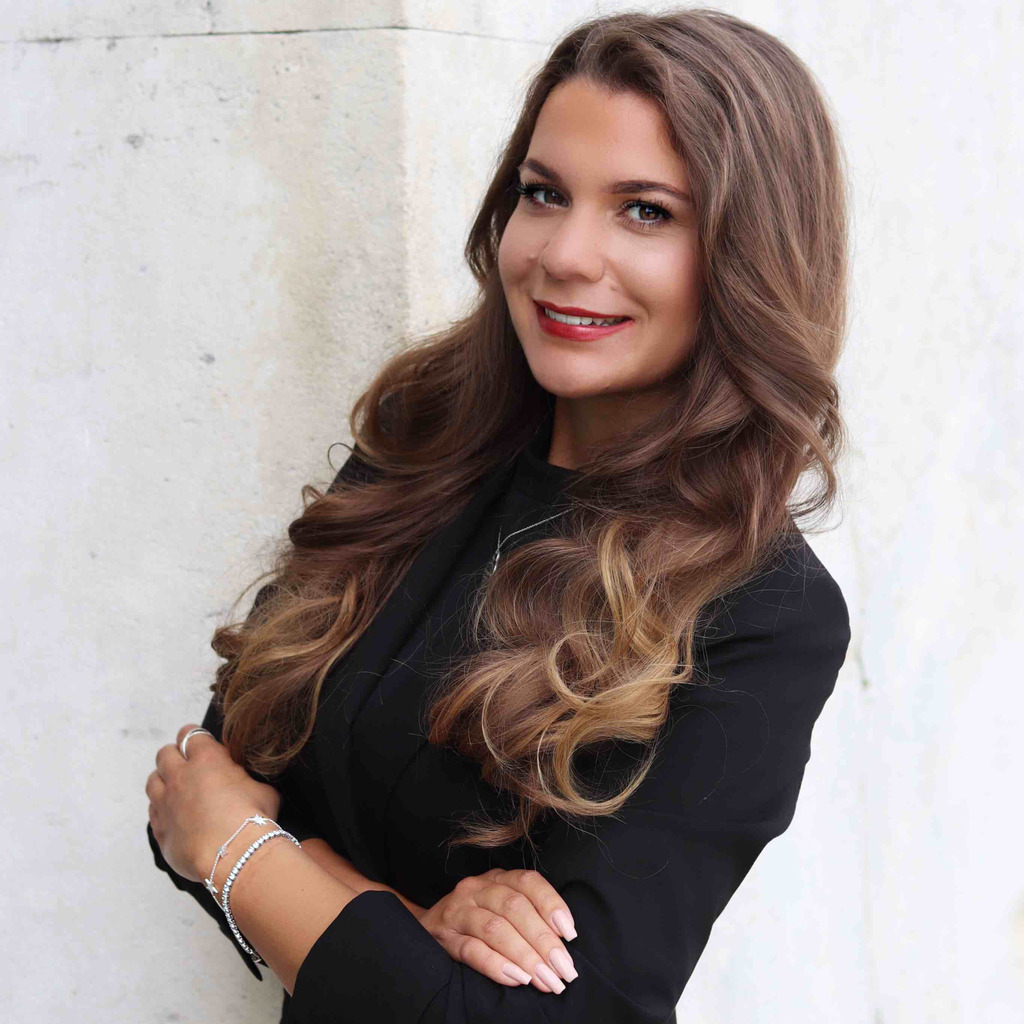 Lisa Heinzel - Global Commodity Manager - Siemens AG | XING